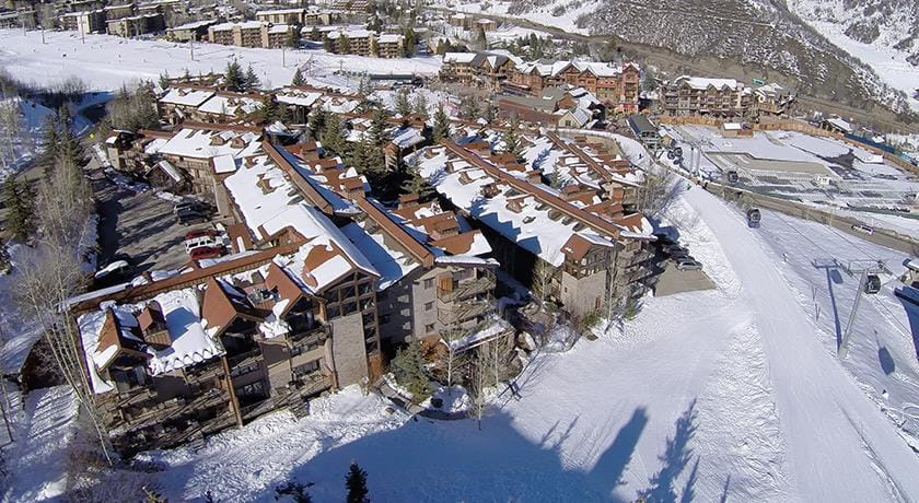 The Crestwood Condominiums